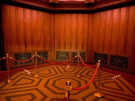 Haunted Mansion Stretching Room Elevator