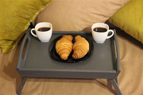 Столики підноси деревяні для сніданку таці з розкладними ніжками 460 грн Кухонні меблі