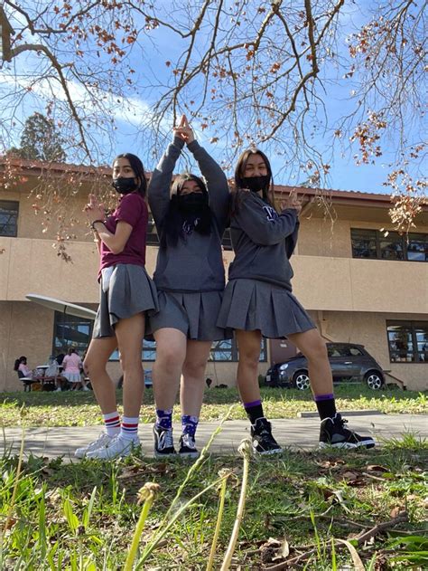 School Uniform Outfits Friends Sneakers Quick Style Fashion