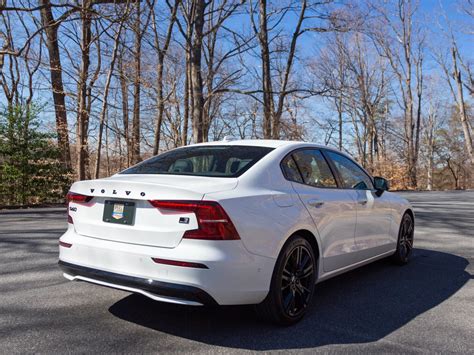 2023 Volvo S60 77 Exterior Photos Us News