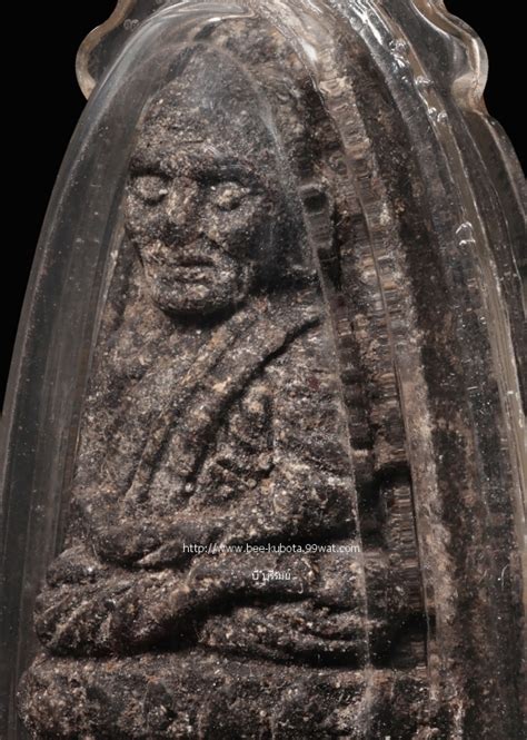 พระหลวงปู่ทวด วัดช้างให้ เนื้อว่าน ปี 2524 พิมพ์ใหญ่ นิยม บี บุรีรัมย์