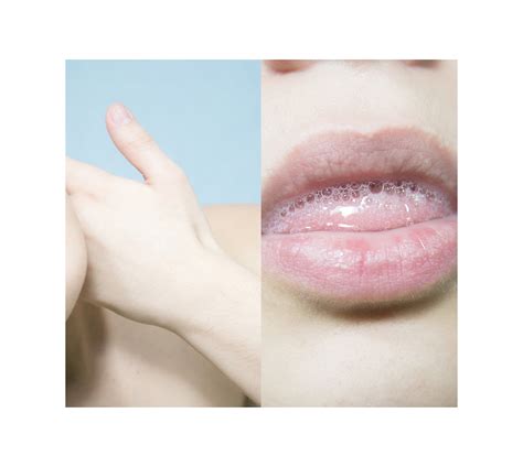 배경 화면 얼굴 소유 립스틱 입술 파스텔 피부 유동체 적나라한 네일 신체 말뿐인 화장품 뺨 턱 닫다 속눈썹 하늘색 침 립글로스