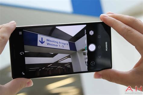 Hands On With The Huawei Mate S