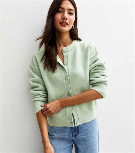 Mint Green Crew Neck Knit Cardigan New Look