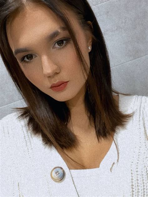 Angellee主播简介 Stripchat