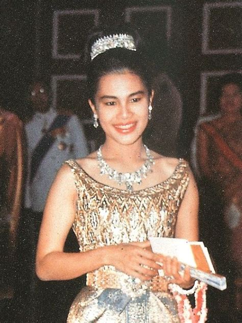 Thai Dusit Dress Gold Blue Designed By Pierre Balmain For Queen Sirikit Of Thailand 1963