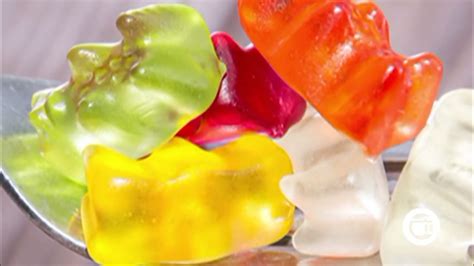 რა საფრთხეს უქმნის ბავშვის ჯანმრთელობას ფერადი ტკბილეული Youtube