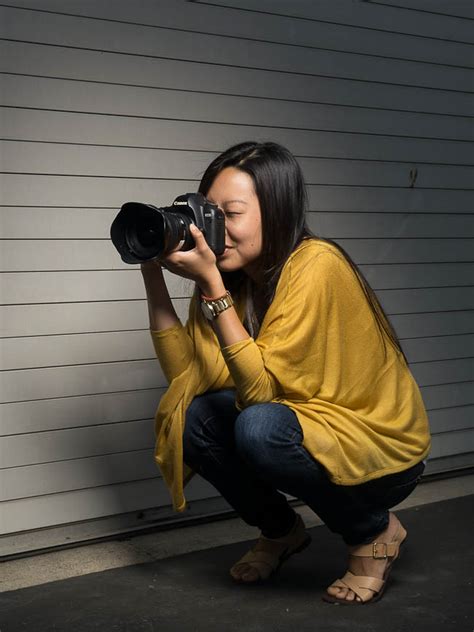 5 Tips On How To Hold A Camera