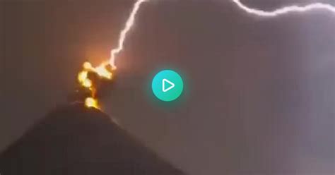Volcano Lightning Caused By Volcano Eruption And By Not Thunderstorm Album On Imgur