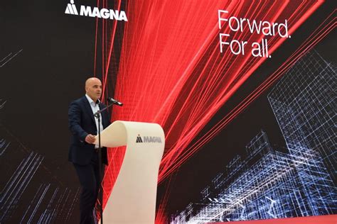 ФОТО Ковачевски на отворањето на канадска „Магна“ во Струга Нови инвестиции и вработувања и