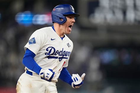 Dodgers Outlast Blue Jays Over 18 Innings In Instant Classic To Take 2