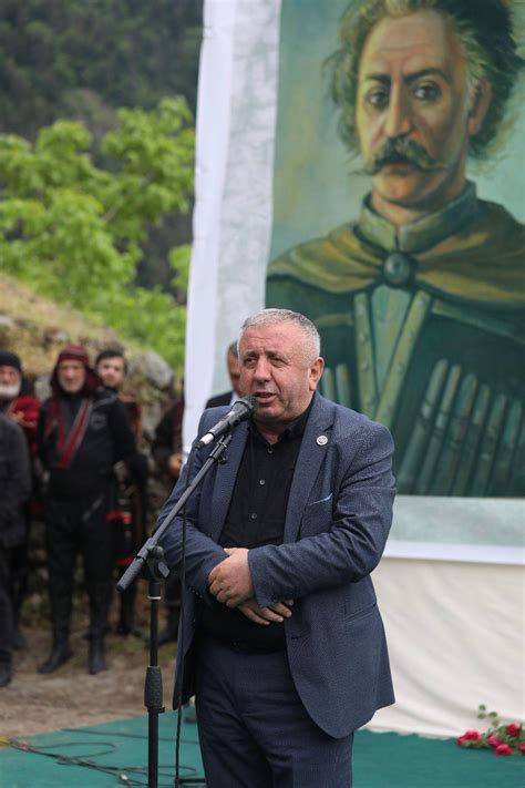 საქართველოს 📌 პარლამენტის წევრები არჩილ ბერიძე გიორგი ჭყონია ნოდარ ტურძელაძე ვლადიმერ