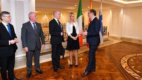 Средба на премиерот Заев со високи владини претставници на Финска и Ирска Честитки за