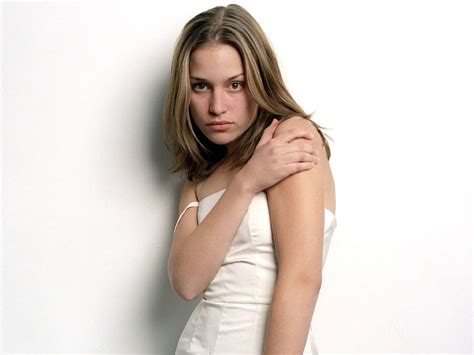 Piper Perabo Sexy Wallpaper Images