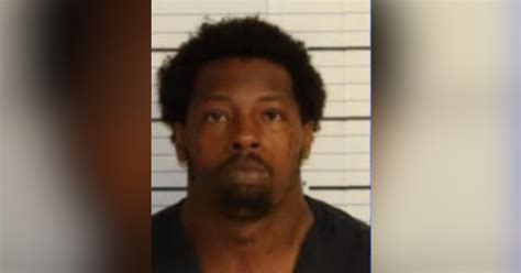 Man Stabs Woman After Trying To Holler At Her Police Say News