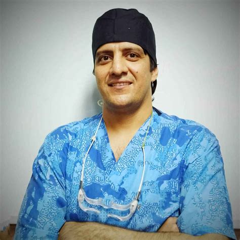 نوبت دهی آنلاین دکتر حسین گندم کار جراحی انکولوژی