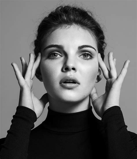 Camren Bicondova Photoshoot 2017 • Celebmafia