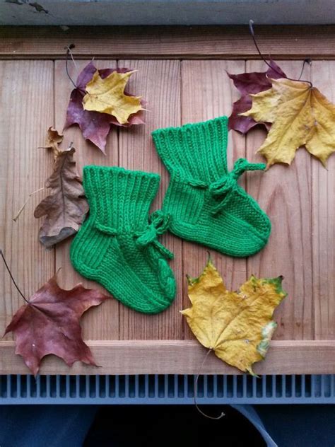 Носочки пинетки зеленые с узором коса в интернет магазине на Ярмарке Мастеров Пинетки