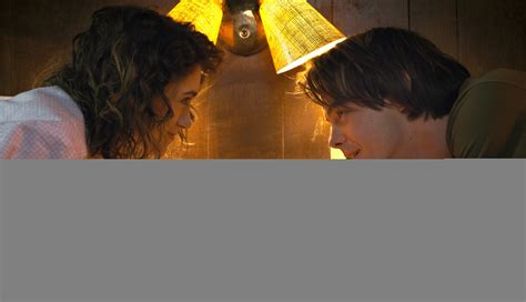 Stranger Things 2 Romance Natalia Dyer On That Nancy And Jonathan Scene Newsweek