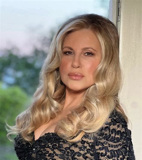 Jennifer Coolidge Biography Movies Net Worth And Photos