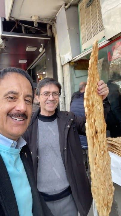 جلوی نانوایی سنگکی در تهران Youtube