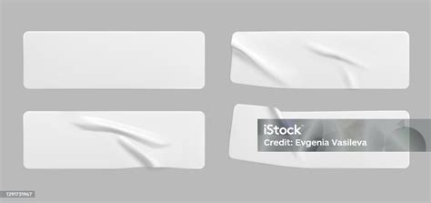흰색 접착 직사각형 스티커는 세트를 모의 구겨진 주름이 있는 주름이 있는 흰색 접착제 용지 또는 플라스틱 스티커 라벨을 비릅니다