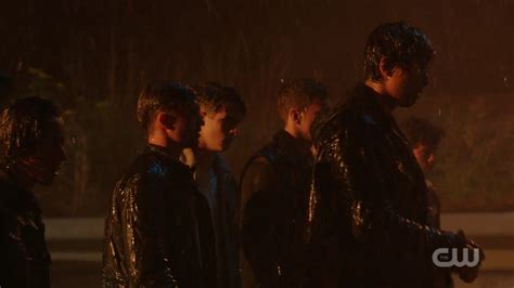 Image Rd Caps 2x04 The Town That Dreaded Sundown 122 Rumble Sweet Pea Southside Serpentspng
