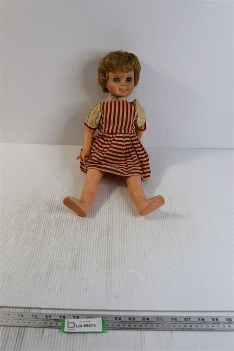 15p Eegee Doll Bodnarus Auctioneering