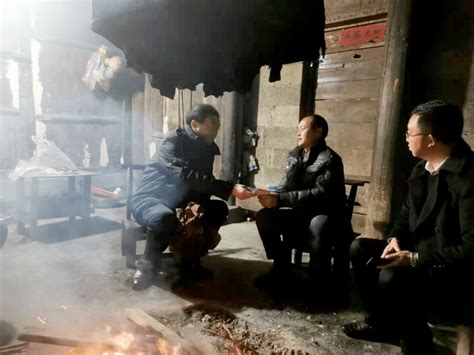 唐永明到长兴堡镇走访慰问困难党员和群众生活