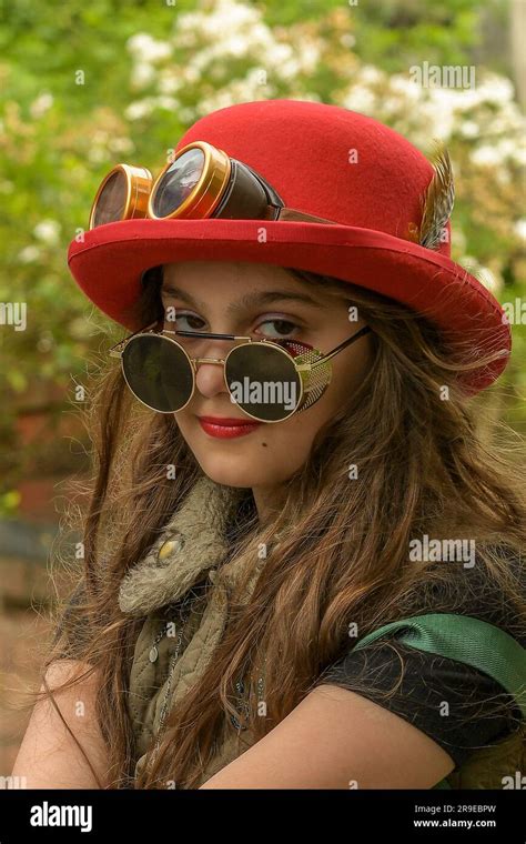 Steampunk Goggles Girl