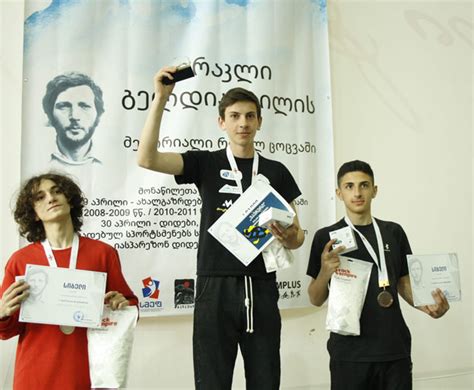 ნიქოზის მეკლდეურთა კლუბის სპორტსმენებმა ირაკლი გელდიაშვილის მემორიალურ ტურნირზე ოქროს და