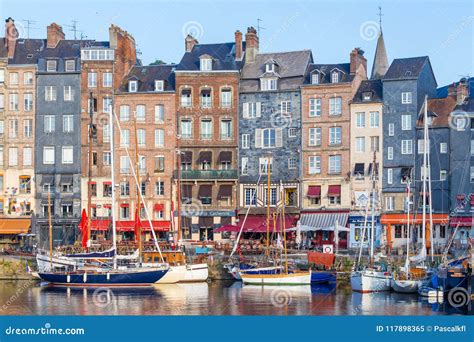 Honfleur France August 31 2016 Picturesque Old Harbour At The