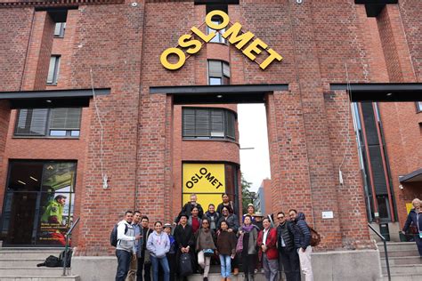 Experiences Of Decolonization Of Higher Education Mekk