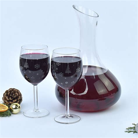 Online Christmas Celebration Decanter And Wine Glasses Set T