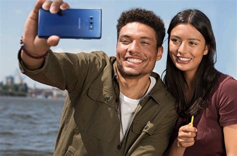 In Depth Look A Mobile Remote Control The Galaxy Note S Connected S Pen Samsung Global