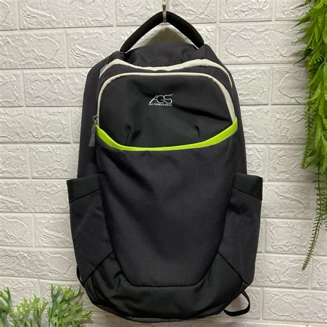 กระเป๋าเป้ ใส่ Notebook Tablet ผ้ากันน้ำ งาน Brand Backpack คุณภาพดี กว้าง 14 สูง 17 ก้น 6 นิ้ว