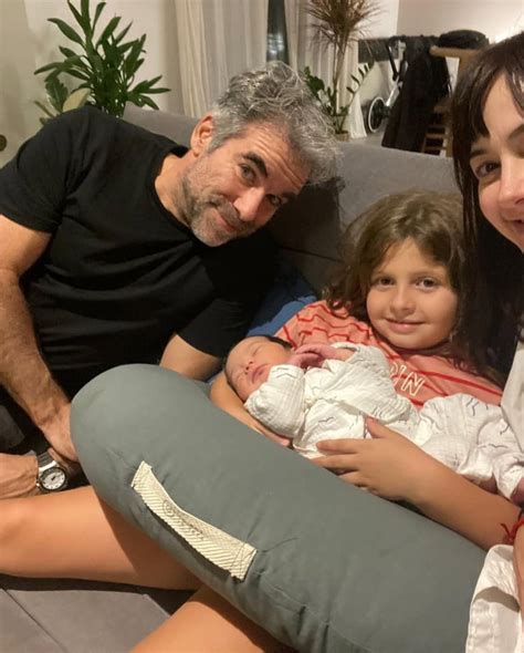 Ximena Sáenz Presentó A Nina Su Segunda Hija Las Fotos Que
