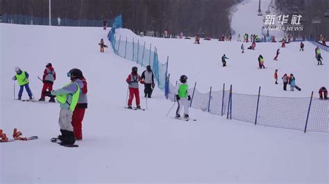 冰雪经济升温 一起来长白山打卡新雪季凤凰网视频凤凰网