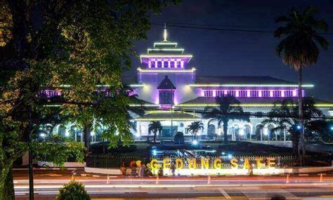 10 Tempat Wisata Malam Di Bandung Terbaik And Terpopuler