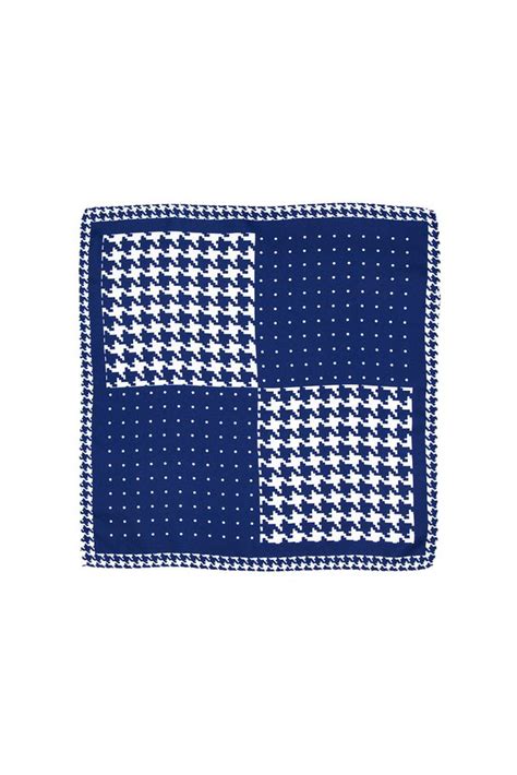 Сине белый шёлковый платок в карман пиджака с ассиметричным рисунком купить за 2 500 ₽ De