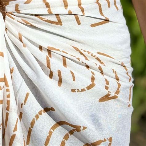 Shop Sarongs And Beach Wraps Sarong Hut