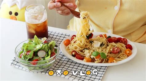 Engvlog 너 T야 아니 난 스파게t먹는 사람🤭 여전히 먹을 때 가장 열심인 사람 자취생 브이로그🏡집밥 성시경 파스타 브리치즈 쿠키 만들기 불닭볶음면