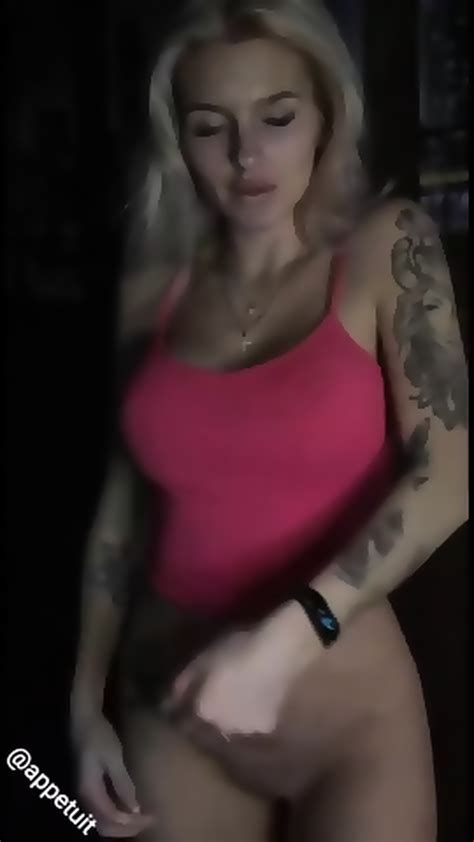 She Loves Sex 99 Eporner