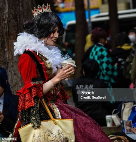 이케부쿠로의 선샤인 시티 근처 코스프레 의상을 입은 아름다운 소녀 도쿄에 대한 스톡 사진 및 기타 이미지 도쿄 Animejapan Live Event Istock