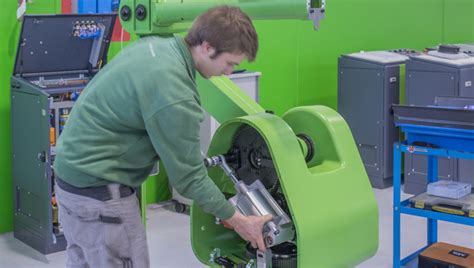 Cma Robotics Robot Per La Verniciatura Creati Su Misura La Repubblica