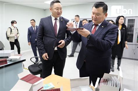 ХЗБХ ны дарга Л Мөнхбаатар Улсын бүртгэлийн ерөнхий газарт ажиллалаа