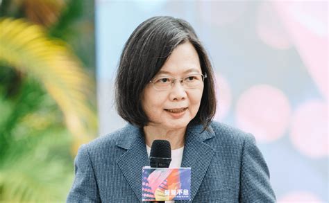 大事爆开蔡英文就自动调整成这模式蓝营女战神发文炮轰 郑丽文 林智坚 台湾
