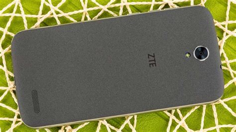 ZTE Warp Review PCMag