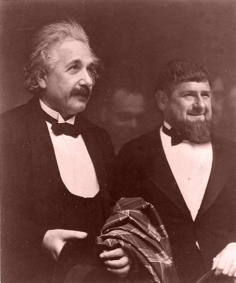 А что выглядит более холодным пчела на цветке кактус или дорога Я все это выбрала но