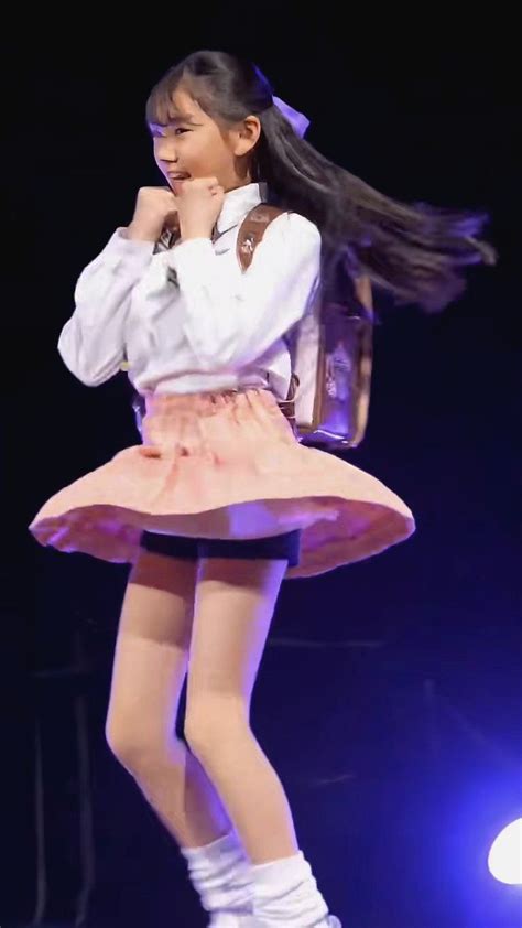 幼さは罪か？ Jsアイドル、ランドセル制服でパンチラ連発 ちょっとエッチなブログ（～2611）